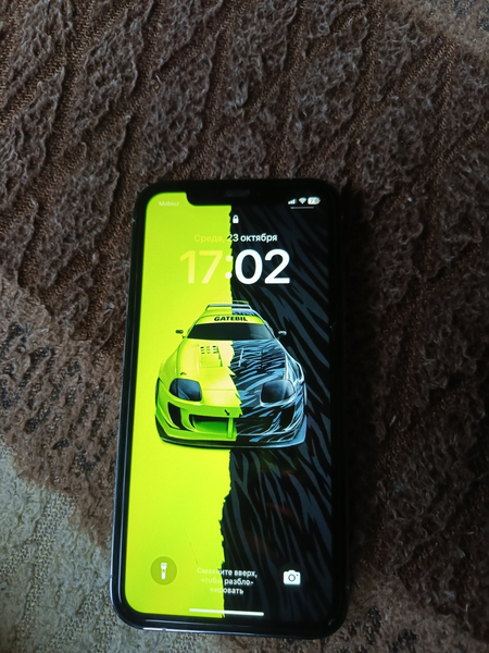 Iphone XR 13 pro corpus