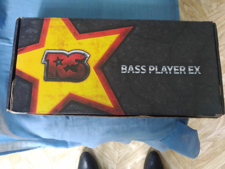 Bass player EX sotiladi yangi