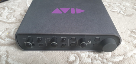AvidMbox 3 usb zvukovoy karta.Звуковая карта