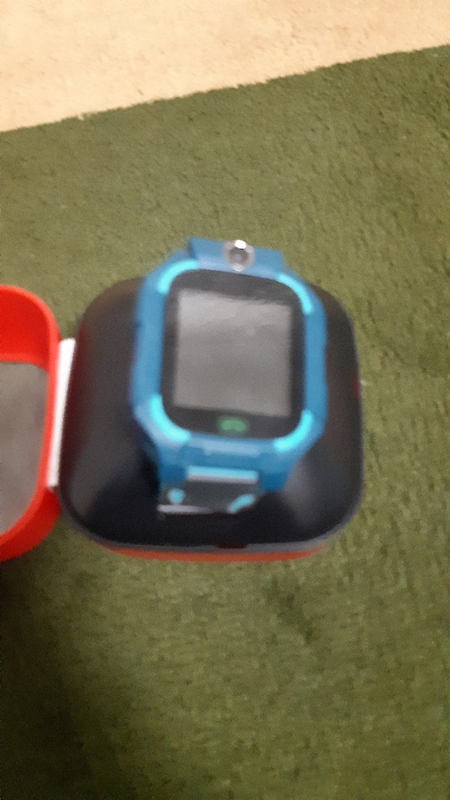 Smart watch sotiladi
