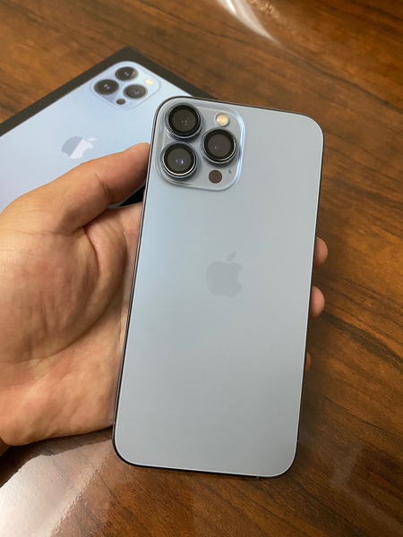Iphone 13pro max zo’r sostoyaniyada