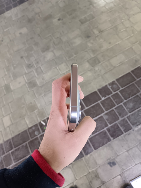iPhone 15 Pro Max VN/A 256 GB Natural Titanium ideal