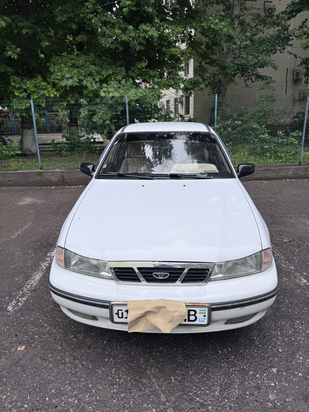 Nexia 1 sotiladi.