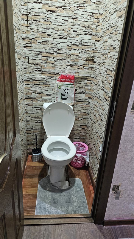 Chilonzor metrosi yonida 1*2 xonali xamma sharoitlari bor srochni 400$