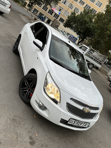 Chevrolet Cobalt 4 позиция Ltz  автомат монитор диски тонировка