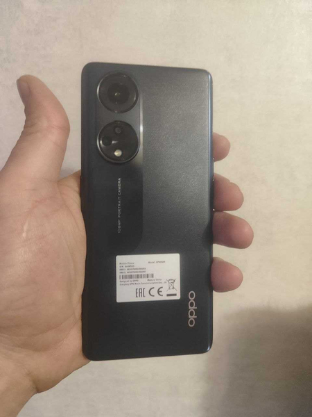 Смартфон OPPO Reno8 T 5G 256 .  беспроводные наушники и родной чехол.