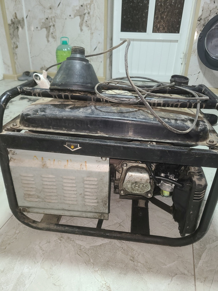 Dvijok astra korea 3.5 kv sotiladi.