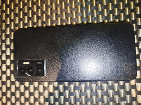 Vivo V 23e 128gb 8gb ideal xolatda polney komplekt