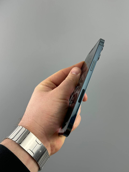 iPhone 12 Pro Max 512GB

Sig'imli batareya va yuqori energiya sama