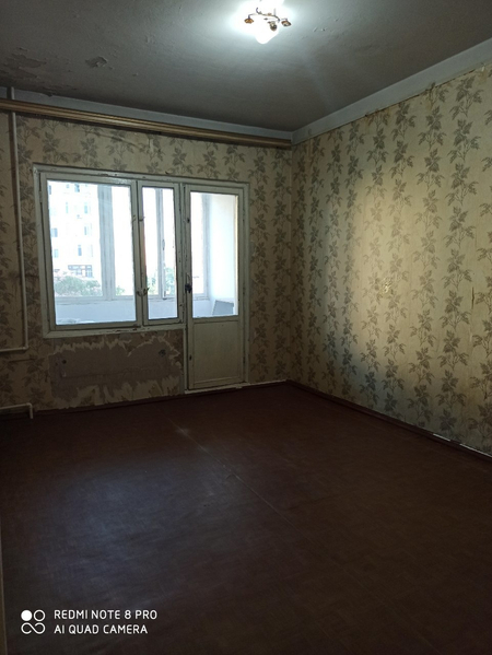 Қорақамиш 2/4да.3 хона.ср.пустой.300.у.е+реалтор хаққи
