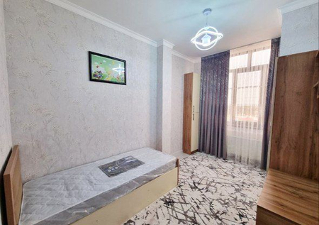 Arenda Chilonzor E kv Novza metroga yaqin hamma sharoit bor luks