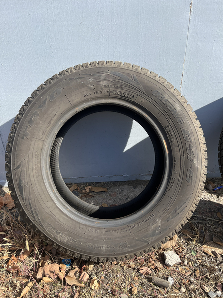 Продается комплект зимних шин. TOYO 195/70/R14. Состояние идеальное.