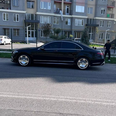 Raddom toy tadbirllar uchun avtomashinallar