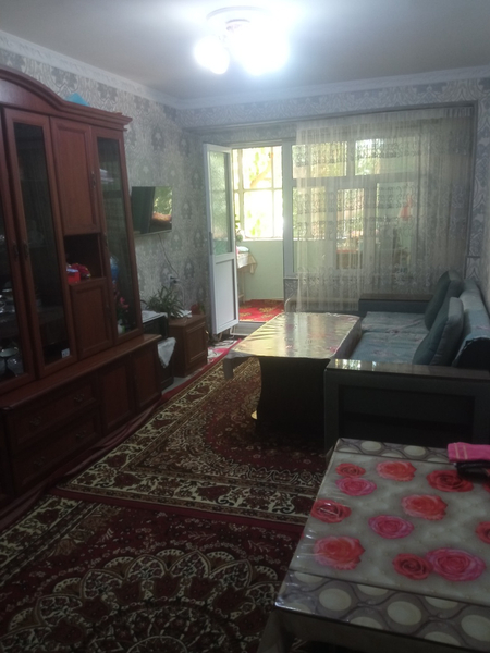 Уй сотилади 42 квадрат