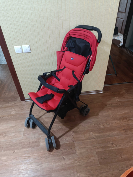 Коляска прогулочная Chicco