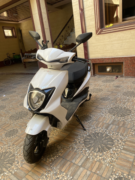Elektro skuter moped