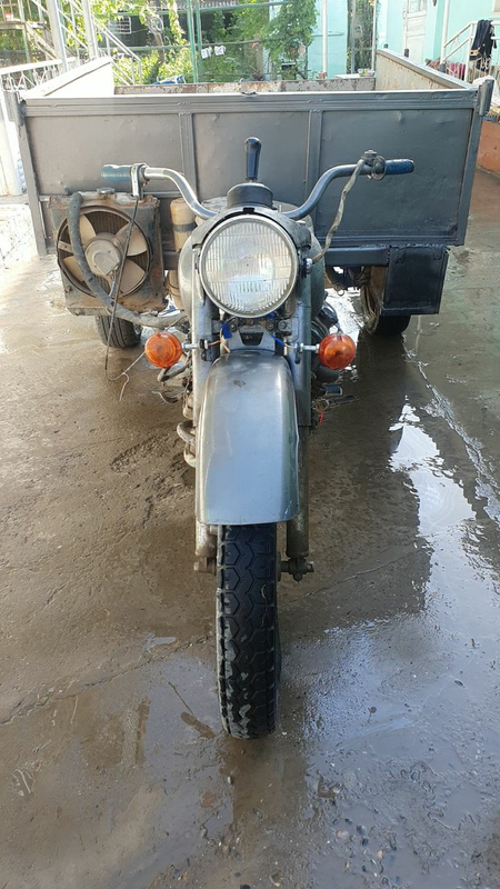 Ural motosikl srochna sotiladi