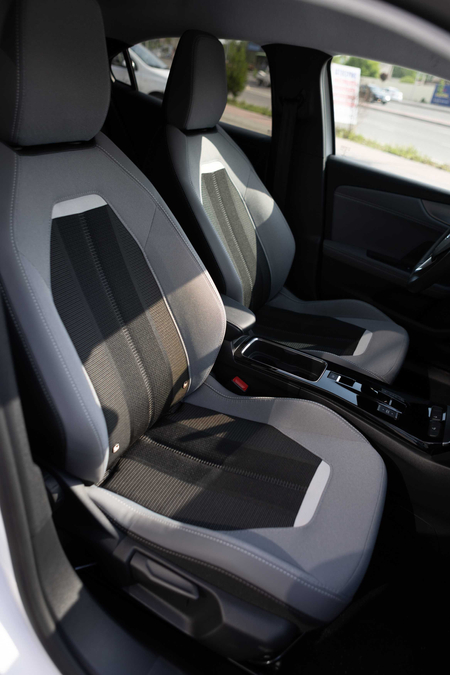 Новый автомобиль OPEL MOKKA