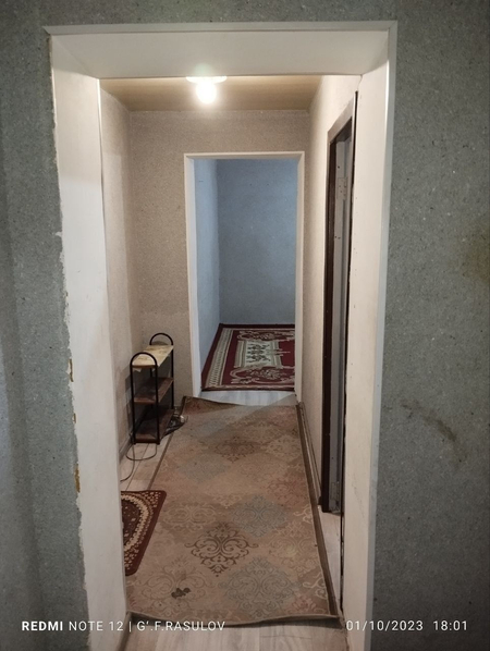 Arenda chilonzor-23 farhatski  Metro-10 minut BOLLAGA qizlaga