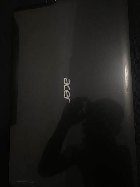 Noutbuk Aser core i3