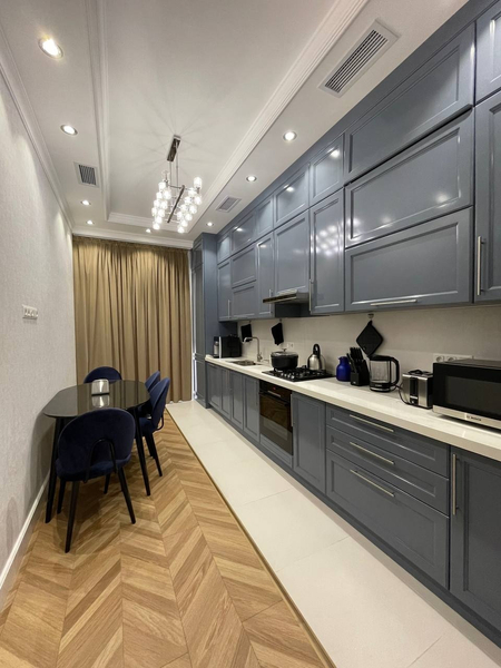 Mirobod Avenue 1800y.e