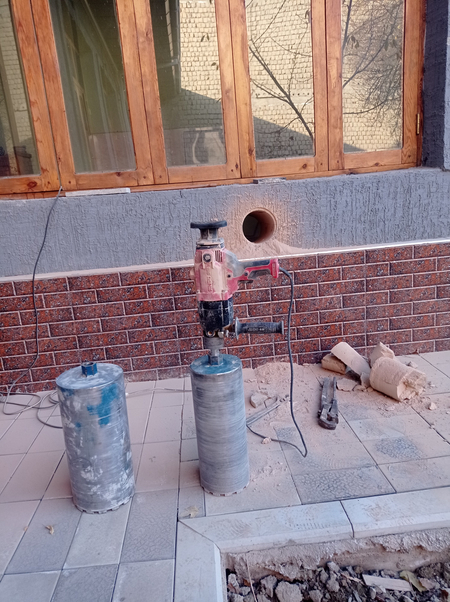 Almazni bur devor teshish