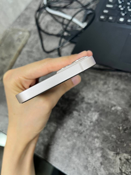Iphone 13  в отличном состоянии