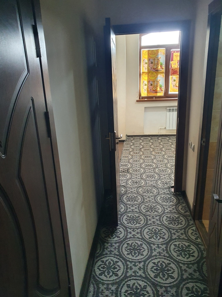 1 xonali yangi dom 40 kvadrat 4 etaj