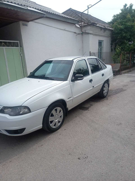 CHevrolet Nexia 2 sotiladi
