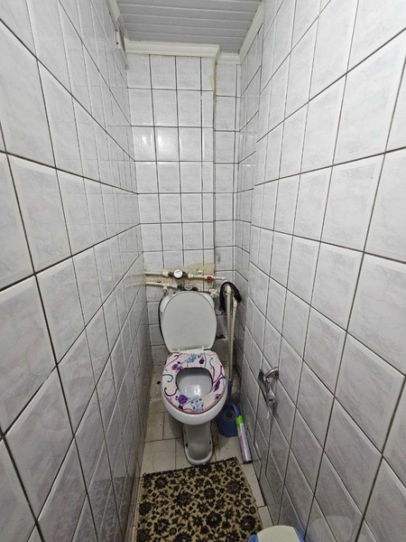 4 xonali 85m² 1-qavat sotiladi.