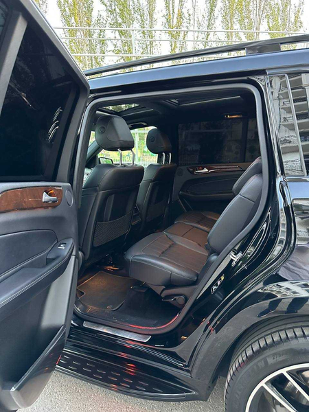 Автомобиль Mercedes-Benz GLS 450 4Matic