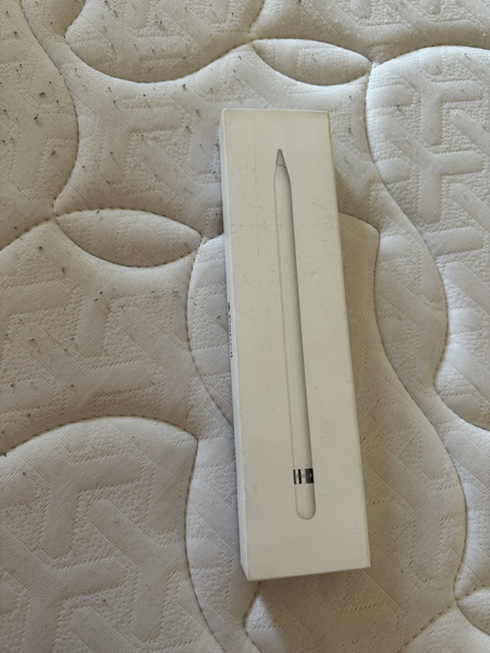 iPad (9th generation) wi-fi. 64GB silver + Apple pencil