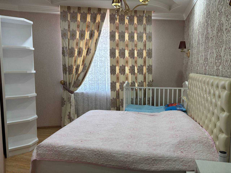 Продаётся 2х комнатная, Паркентский (НБ)