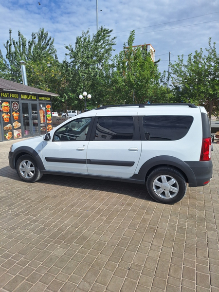 продаётся Lada Largus Cross двигатель vesta  1.6