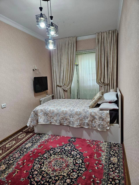 Квартира на Алмазаре  5/1/4 с мебелью техникой ремонт хороший