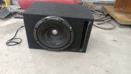 Kenwood сабвуфер