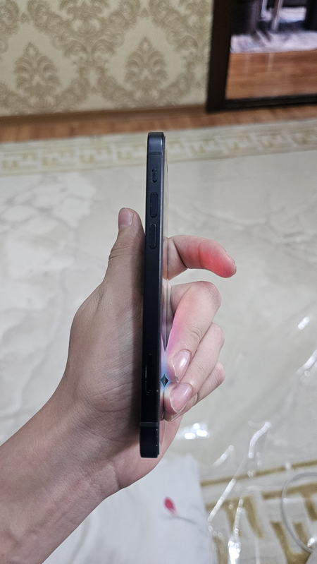 Iphone 12 64 gb .