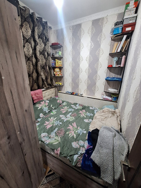 Ттз-1 Продаётся квартира 2/2/4 переделанная в 3х.комнатную.
Можно под