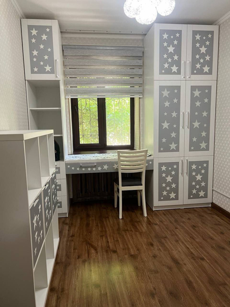 Продается 4х комнаиная квартира,ор-р 64 школа,эко парк, 100м2