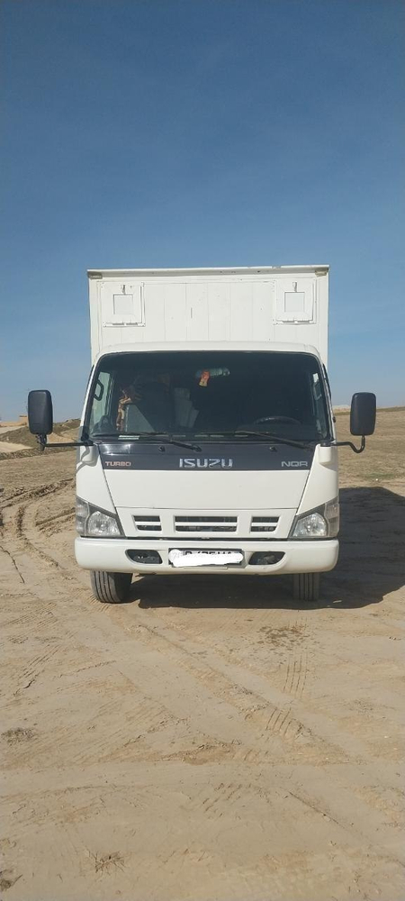 Isuzu yili 2014 balonlari 80% moshin yurgani 700.000 km.