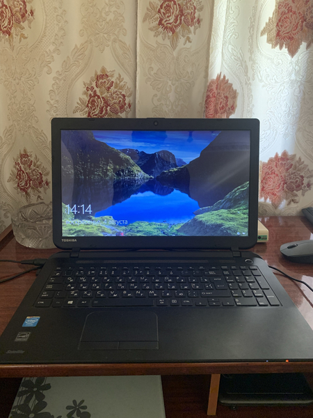 Продам ноутбук TOSHIBA SATELITE C 50