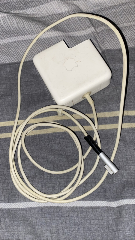 MacBook Pro 13-inch 8/128