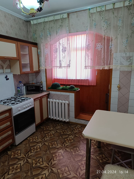 Продаю свои две 2х комнатные квартиры в общем коридоре по улице Бабура