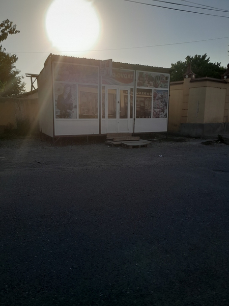 Oziq-ovqat dòkoni