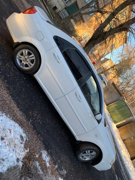 Продаётся Машина Lacetti 3P Автомат