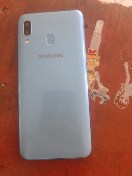 Redmi 5 plus sotiladi srochna pul kerak karopka dokumenti