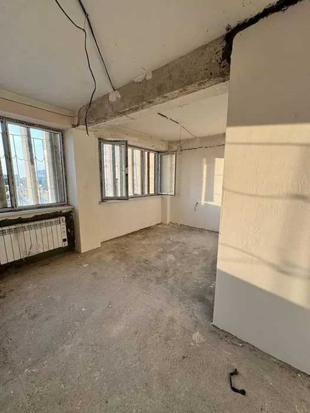 Продается квартира на Дружбе. 4 комнаты. Нархоз