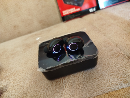 Беспроводные наушники Airpods, с повербанком!