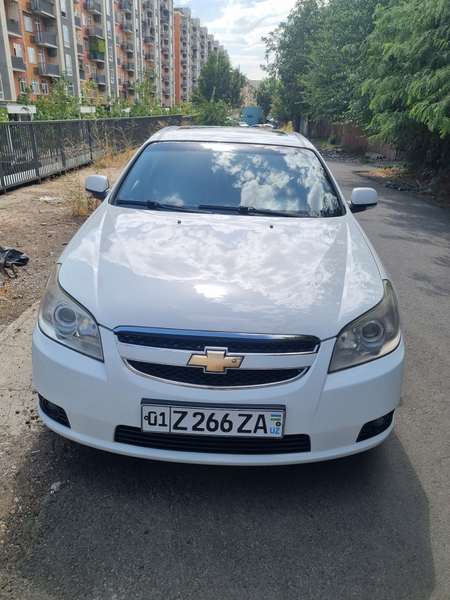 Chevrolet epica 3 позиция автомат 2011 год + метан 100л