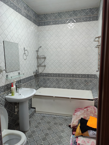 Продается 2 этажа дом 5 ком. на Сергели элитная улица под охраной